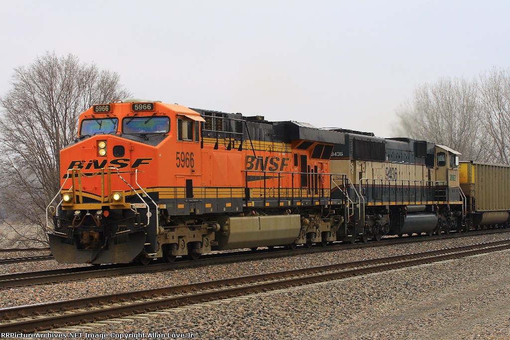 BNSF 5966